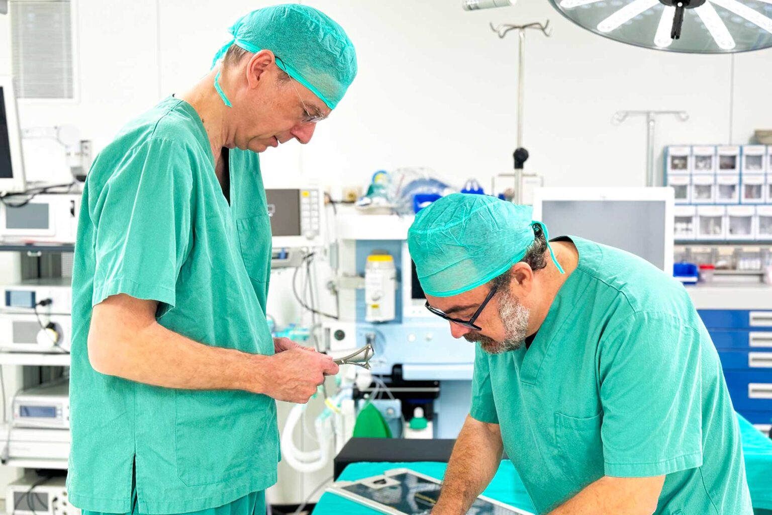 Advantages of CORI robotics-assisted orthopaedic surgery - HC Marbella ...